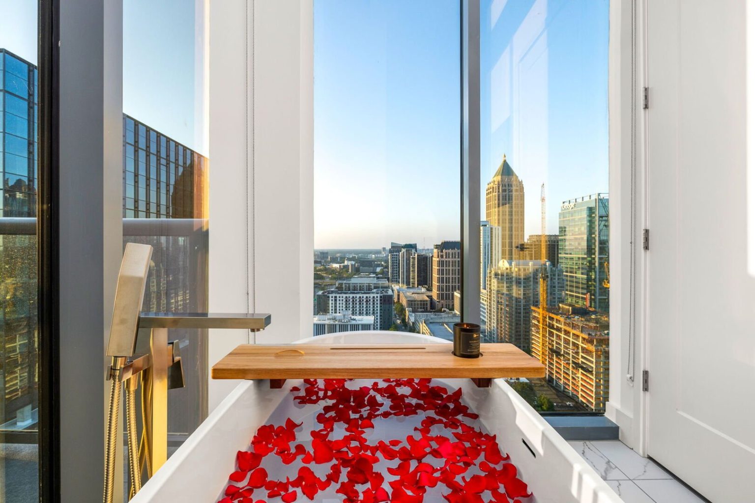 Luxury Penthouse Rentals in Atlanta, GA | Skyline Views